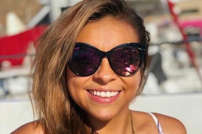Ella es Mirna "La Chikibaby", una de las locutoras más sensuales de ...