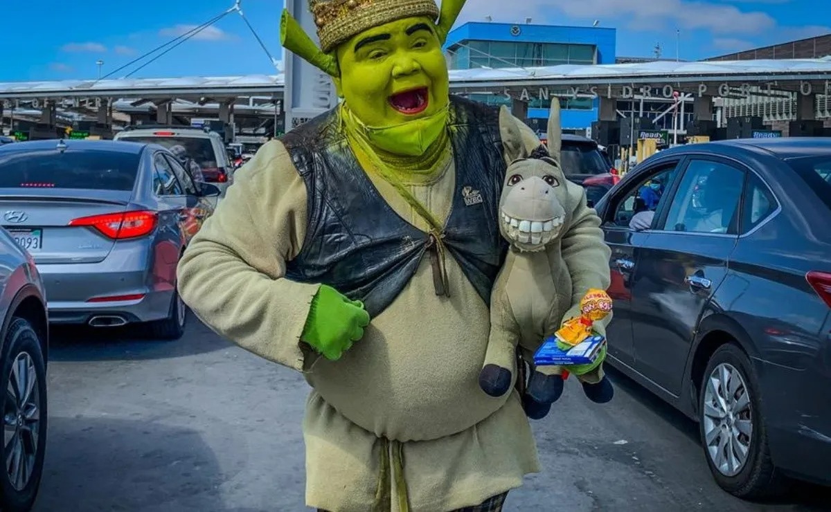 La historia del Shrek mexicano que busca salvar la vida de su esposa ...